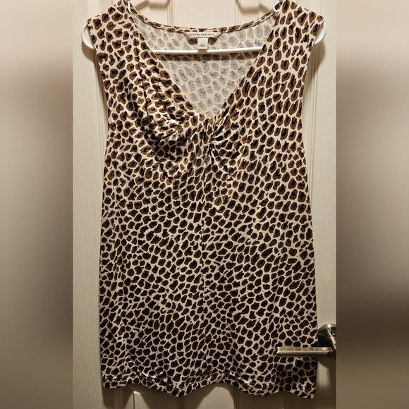 Banana Republic | Tops | Banana Republic Leopard Print Sleeveless Top ...